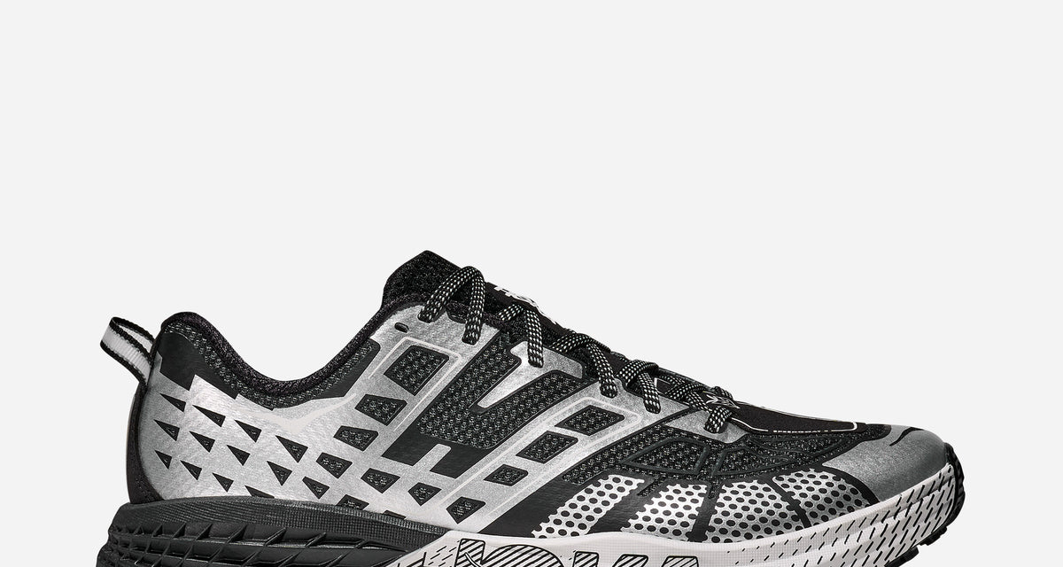 HOKA Speedgoat 2 TS BLACK/STARDUST 1171910-BKSTR