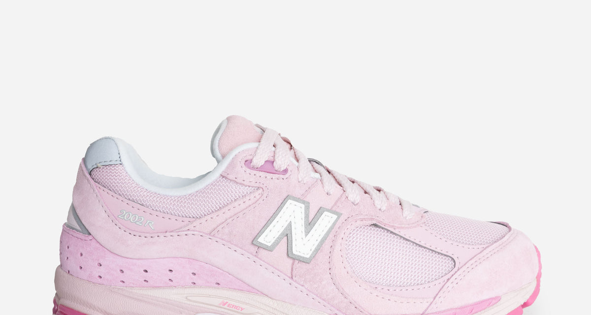 New Balance 2002R ROSE M2002RCR